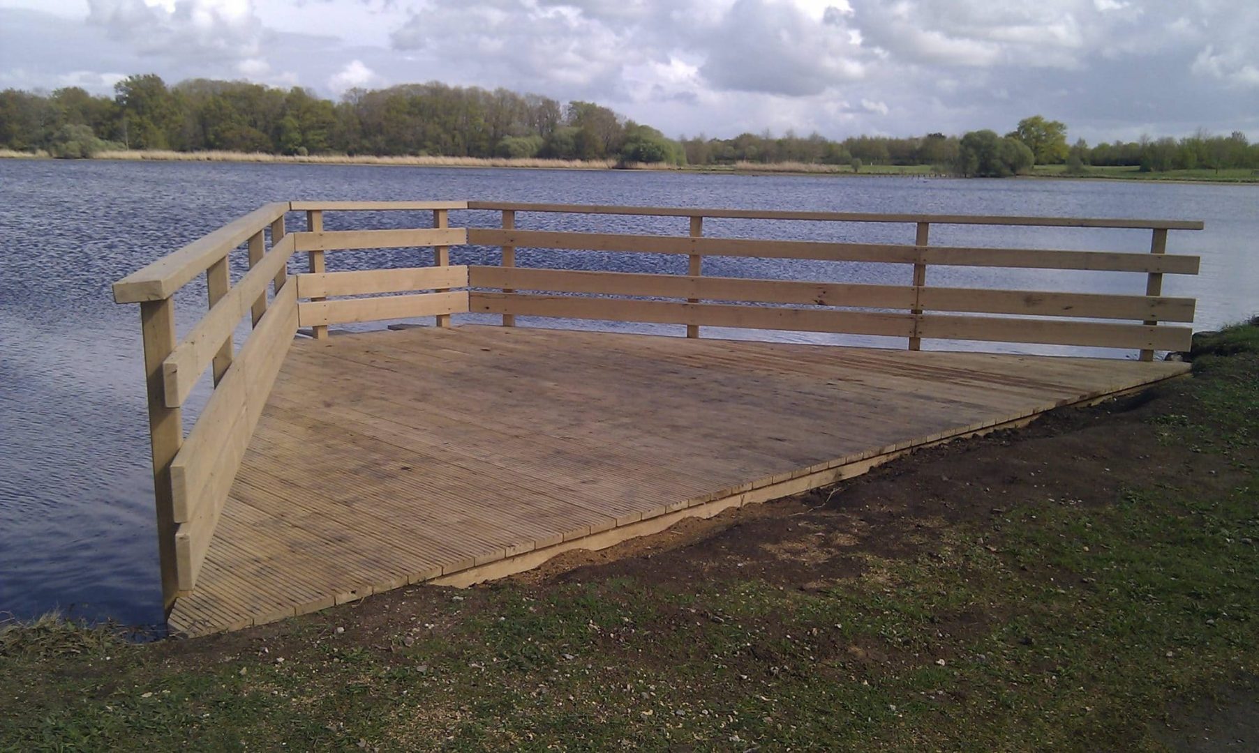 Construction et pose Passerelles & Pontons • Charrier Fèvre
